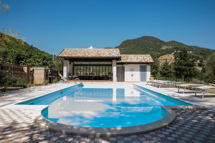Large Apartment In A Villa With A Park And Swimming Pool - Abruzzo