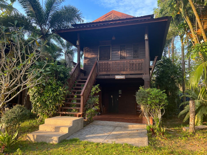 Ruean Thai 2 タイ風木の家 - Khao Lak