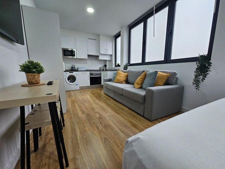 644a4 Aptio Studio 2p - Oviedo