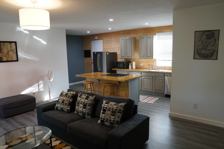 Relaxing Studio Loft Near Downtown Charleston, Wv! - Charleston, WV