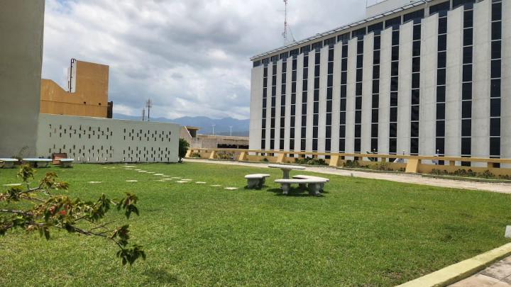 Sky Living- Kgn-city Life W Ocean Views - Kingston