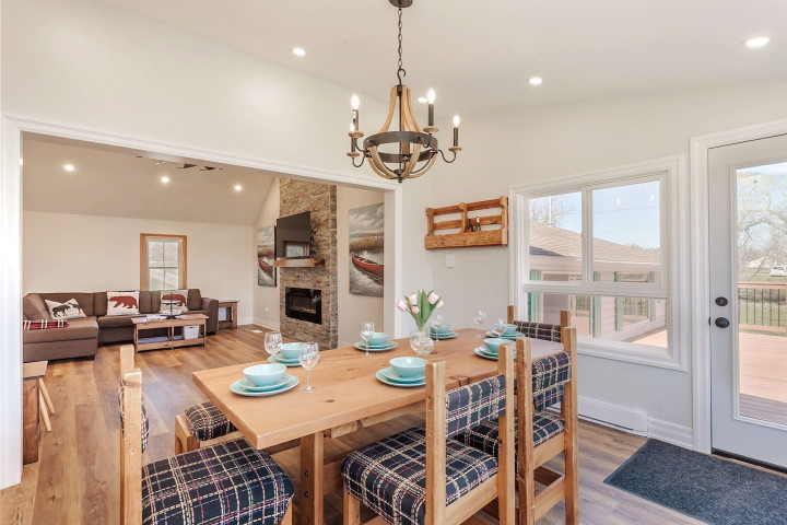 Hay Bay Waterfront Retreat -Joyce Cottage - Napanee