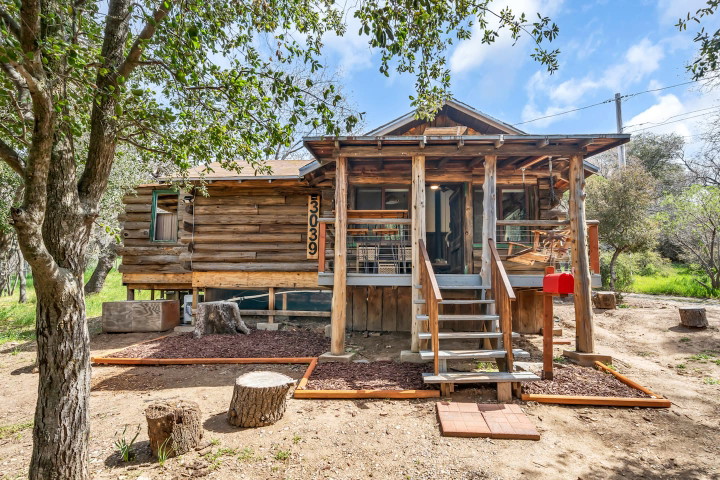 Rustic Cabin 5 Minutes From Downtown Julian - Julian, CA