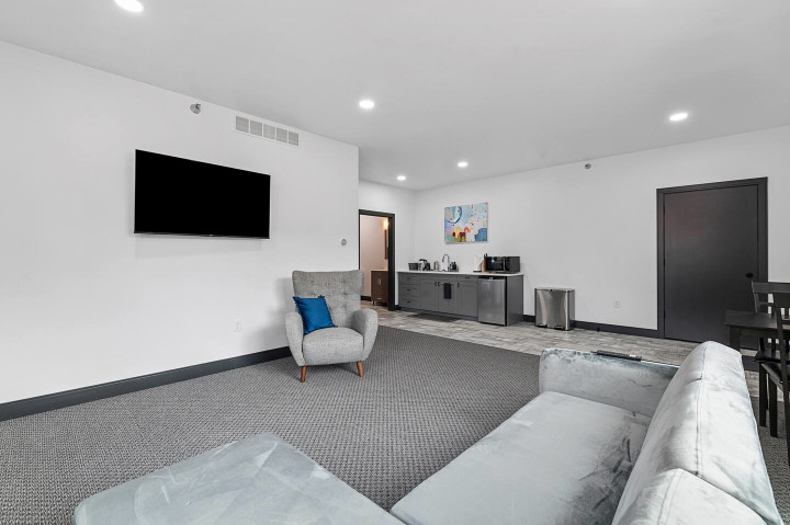 Downtown Executive Apartment - Calcis - Spearfish, SD