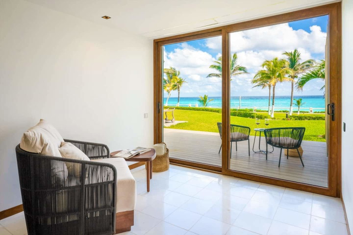 Luxury Beachfront Villa · 4br · Pool & Gym - Cancún