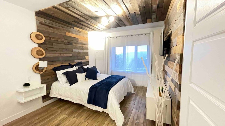 Ski In/ Ski Out Modern 1 Bedroom With Fireplace - Mont-Tremblant