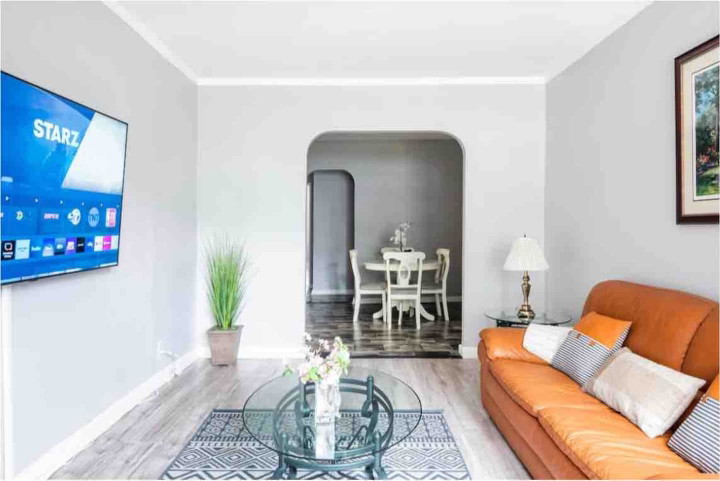 Beautiful Home. Quiet, Comfortable, Parking - Woodside - Queens NY