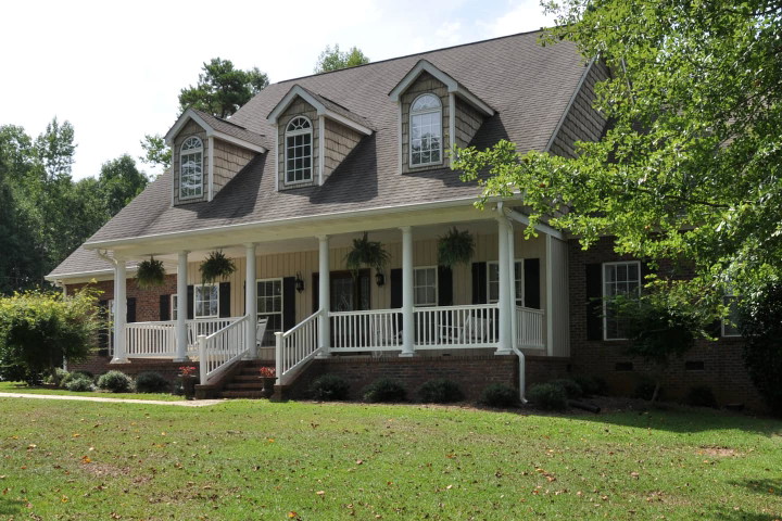 This Is Auburn! Large Home On 4 Acres Close To Au! - Auburn, AL