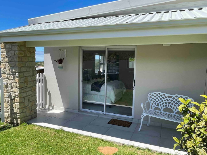 Entire Modern Beach Cottage - Plettenberg Bay
