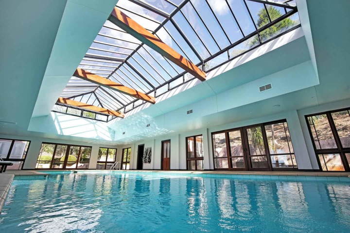 Villa Donini | Lux Estate With Pool & Tennis Court - Launceston