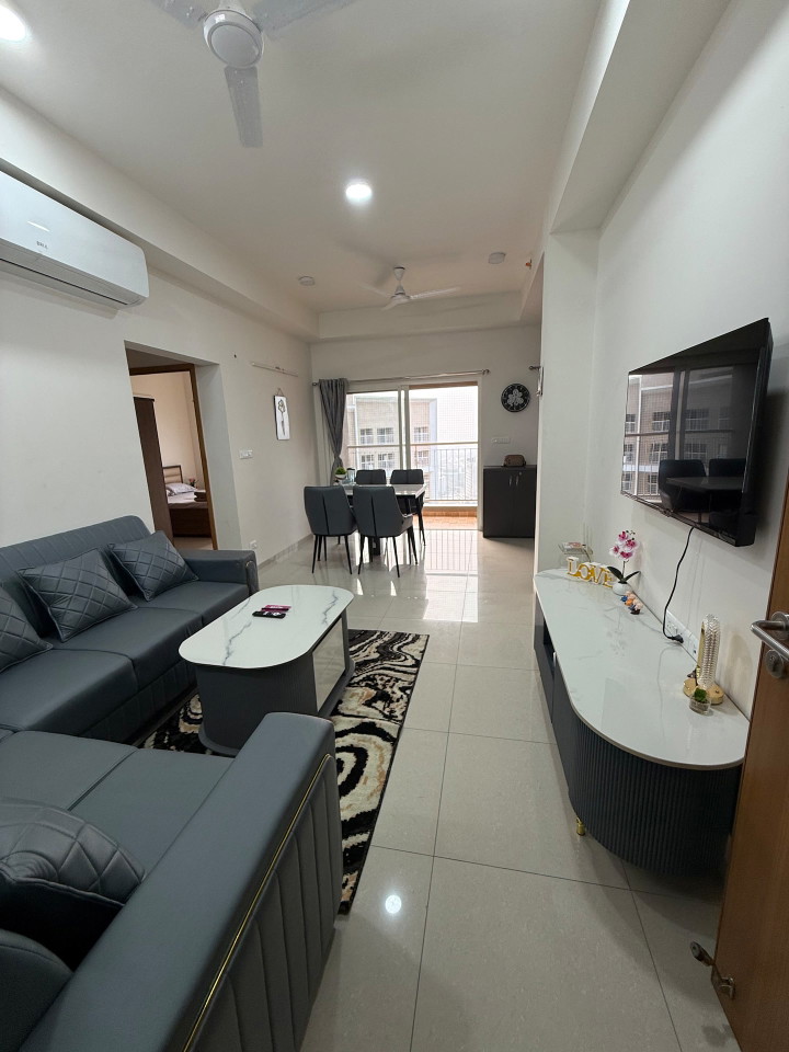 Skyline Heights | 33rd Floor Luxury 2bhk Gift City - Ahmedabad