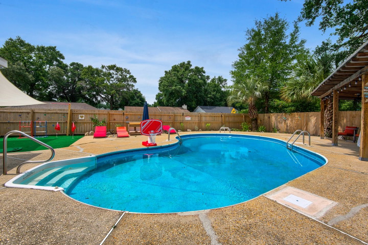 Private-relaxing, Pool, Dwntwn Pns & Beaches - Milton, FL