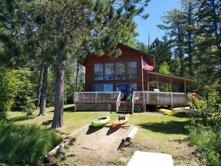 Hayward Lake Property Perfect For Groups/reunions - Hayward, WI