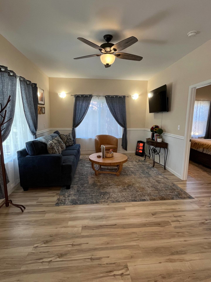 Cozy Renovated 2 Bdrm Perfect For Summer Travel - Klamath Falls, OR