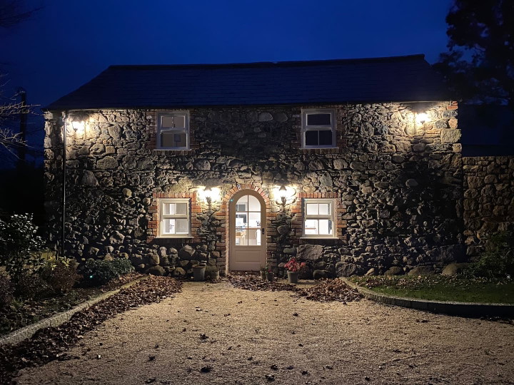 Garden Cottage - Near Carlingford - Mountain Views - Carlingford
