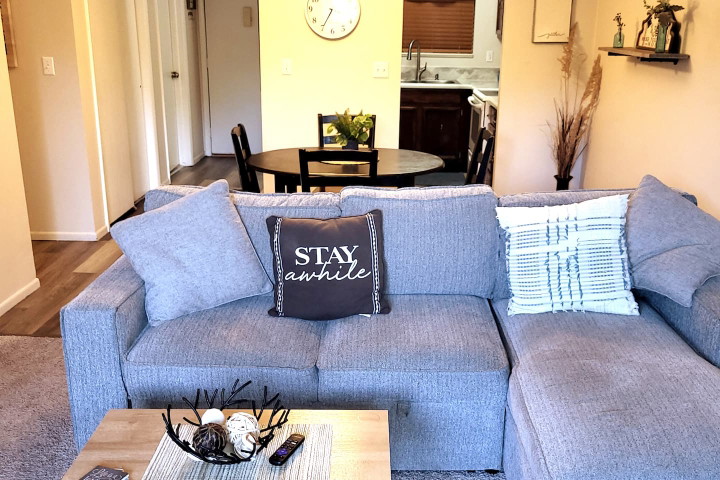 Cozy Clean Condo With Balcony And Fitness Center. - Grand Junction, CO