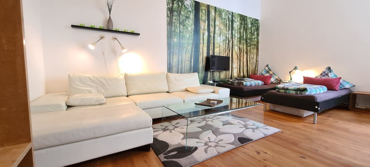 Cosy Apartment With Balcony In Prenzlauer Berg - Berlijn