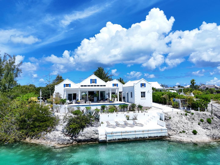 Turks Waterfront Villa W/ Pool, Dock & Excursions - Turks and Caicos Islands