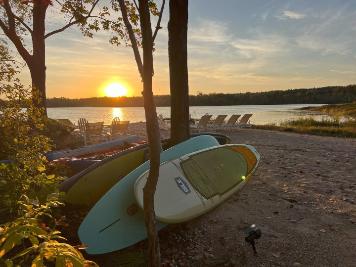 #4 Round Lake Guest House - Petoskey, MI