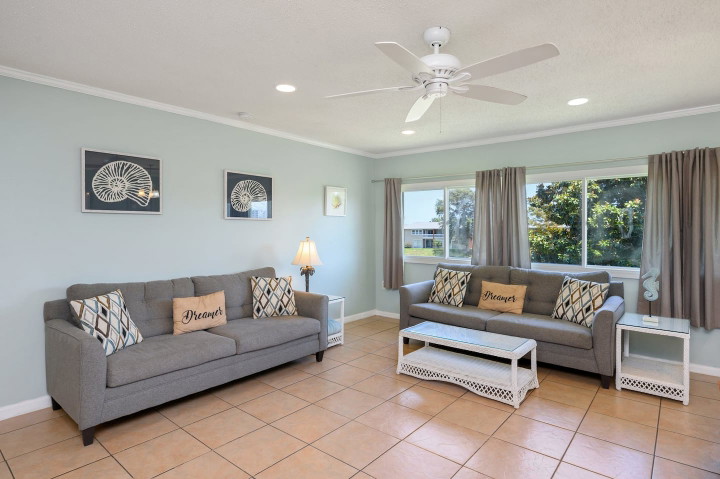 2 Bd Condo Right In The Heart Of Destin. Sleeps 6 - Destin, FL