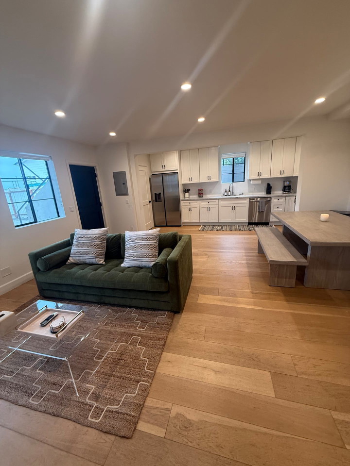 Luxury Malibu Pch Getaway | Steps To Beach & More! - Malibu, CA