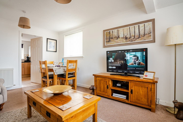 Falkirk Flat Overlooking The Union Canal - Falkirk