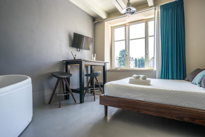 Studio Minimaliste à Bath Dans La Vieille Ville - Peschiera del Garda