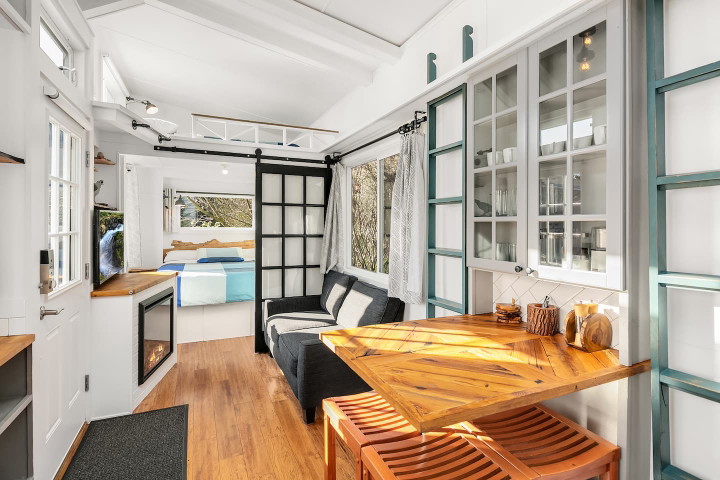 Craftsman Corridor - Free Parking - Fiber Wifi - Seattle, WA
