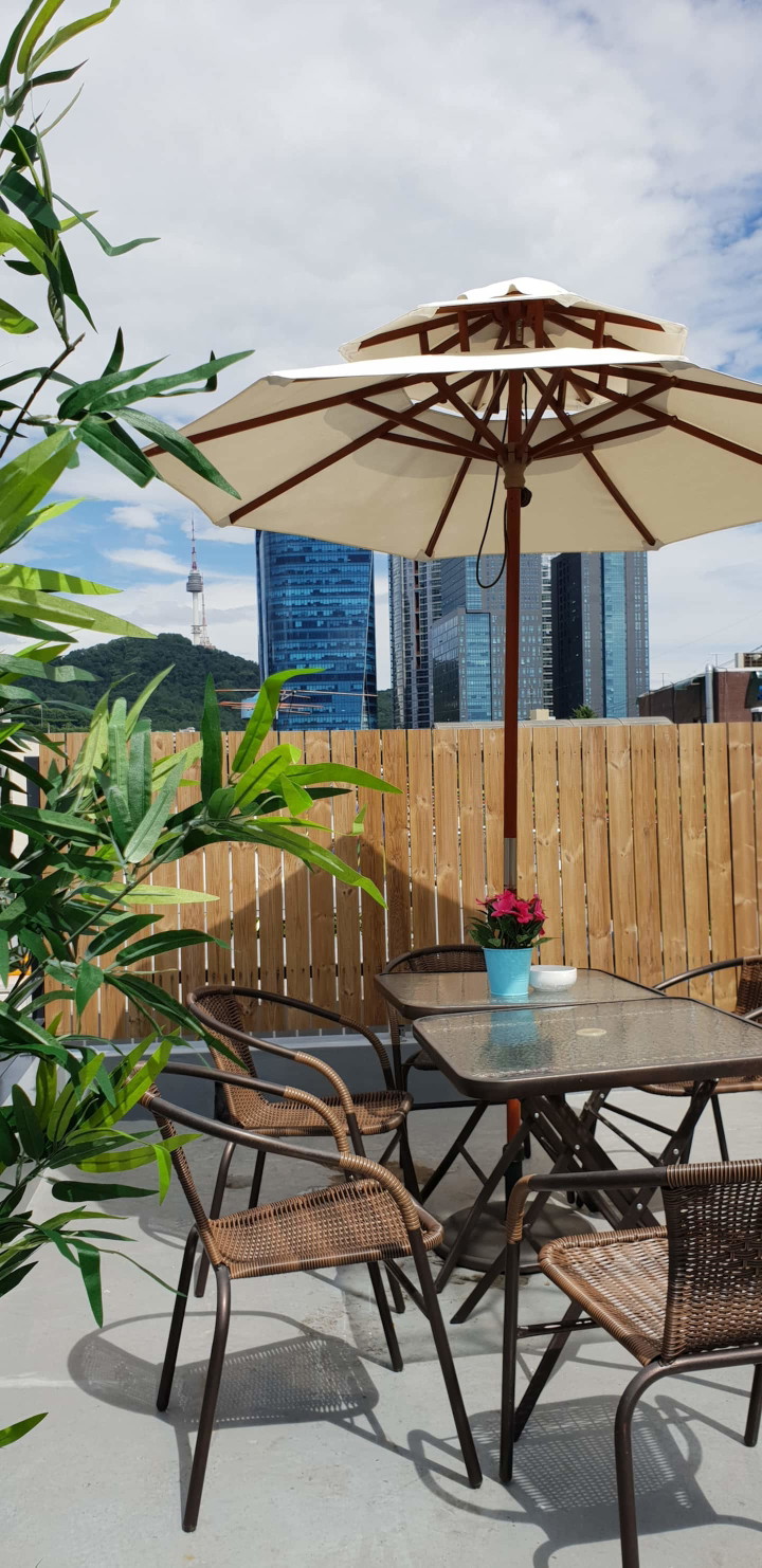 Remodeled White. 3min To Seoul Station. Free Food - Seoul