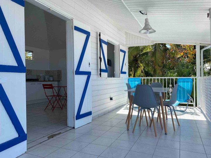 Grand T2 Refait à Neuf, Climatisé, 250 M Plage - Guadeloupe