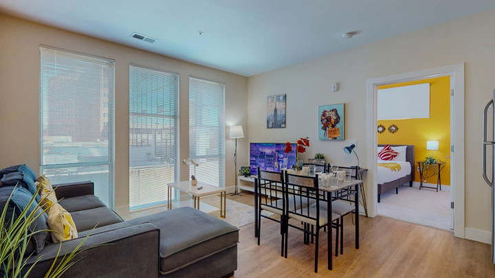 Stylish Home And Cozy200 - Stamford, CT
