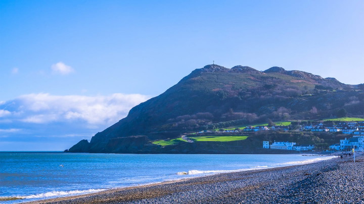 Sea Breeze Studio | Beach, Dart & Bus | Sleeps 3 - Bray