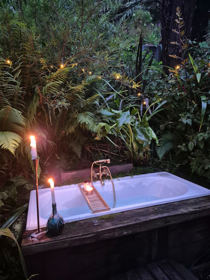 Peninsula Tranquility Breakfast Outdoor Bath - Dunedin