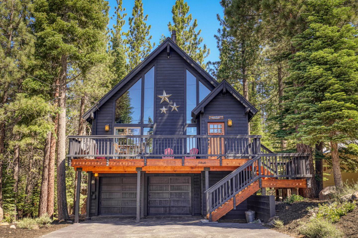 Tahoe Retreat: Newly Renovated - Truckee, CA
