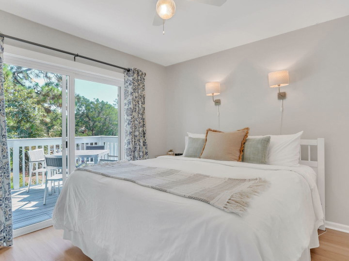 Great Tybee Stay With Heated Pool Access - Tybee Island