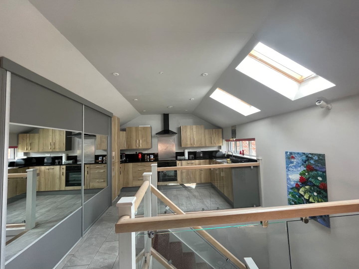 4 En-suite Bedrooms And Gated Parking. - Coventry