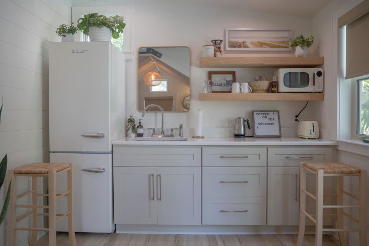 1950s East Hill Carriage House - Pensacola, FL