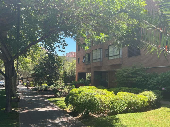 Apartment With The Best Location And Surroundings - Las Condes