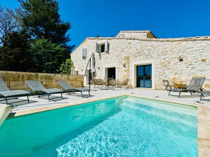Les Rives Du Parc Piscine 12 Personnes - Uzès