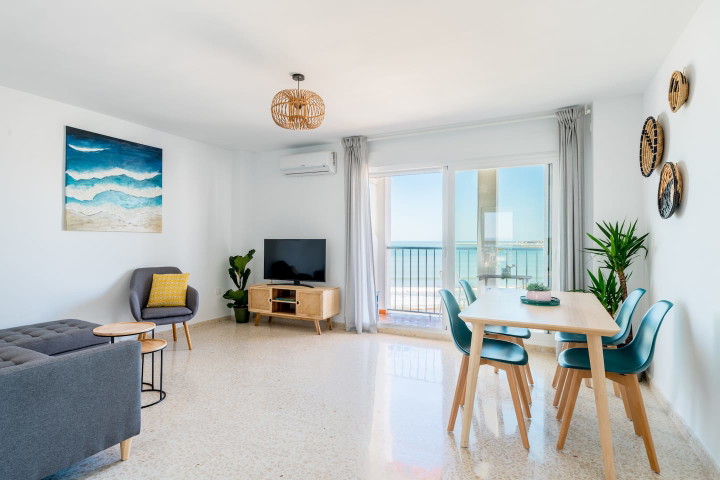 Spectacular Seaview! Spacious Modern Beach Condo - Puerto Real