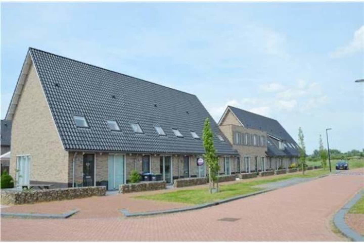 Spacious And Warm House + Garden - Lelystad