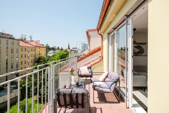 2bdr Maisonette W/ Balcony & Terrace  Ac  Wifi - Praga