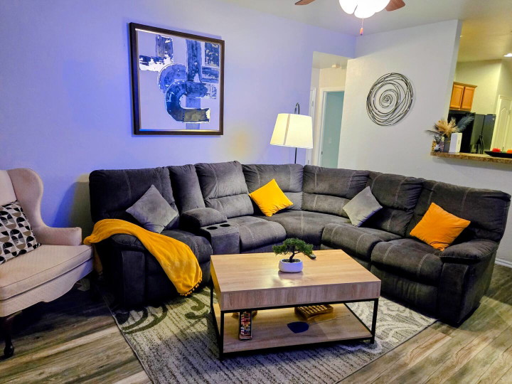Cozy Okc Stay | Huge Yard + Near Tinker Afb - Oklahoma City, OK