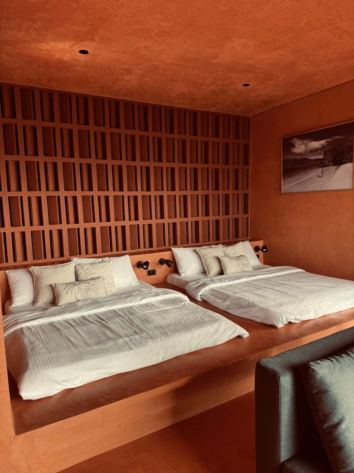 One Bedroom Indoor-outdoor Living En Suite Villa. - Moalboal