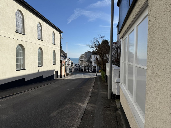 Pebbles - Lyme Regis - 라임 레지스
