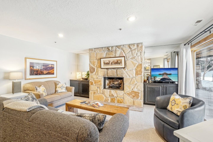 All Seasons 2br | Walk To Park City Mountain - Park City, UT