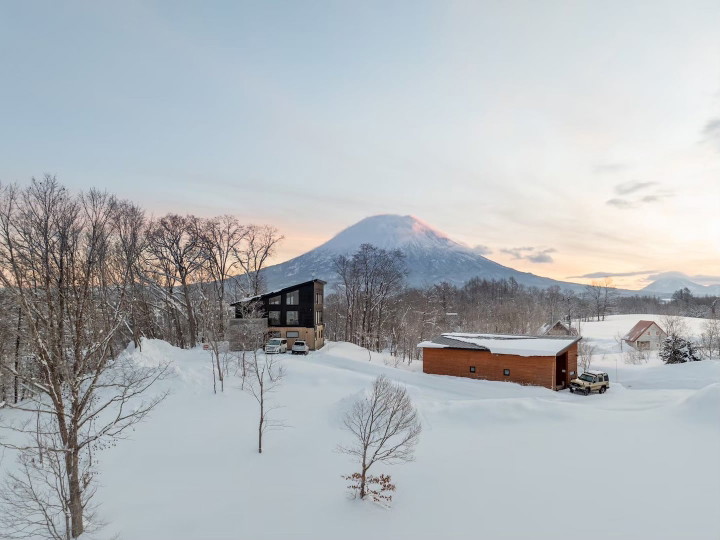 360° Luxury Chalet | Views & Resort Access - Niseko