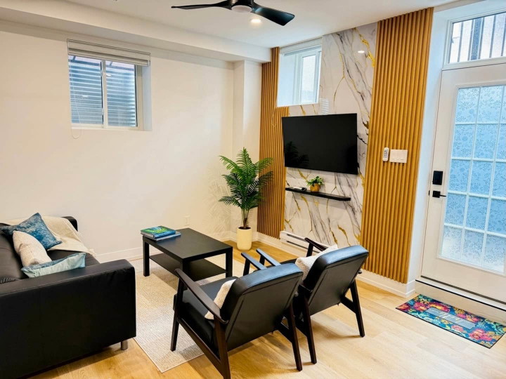 Oaknest | 2bedroom Suite | Free Parking | Licensed - Oakville