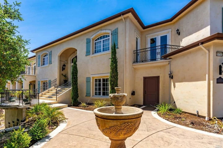 Wine Country Villa Heated Pool Hot Tub Upper Level - Santa Rosa, CA