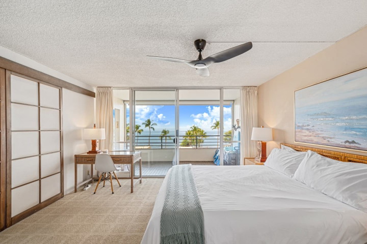 Stunning Ocean View 2 Bedroom  Steps From Beach - Maui, HI
